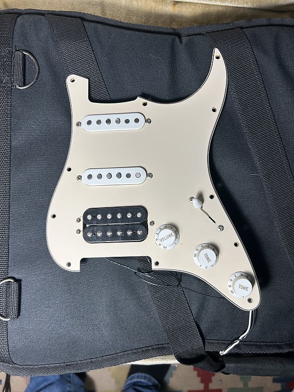 Fender Highway One loaded pickguard 2006 - Off White | Reverb