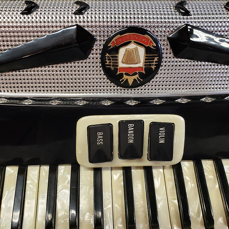 Monarch 16" keyboard 2/4 reed Lightweight Italian | Reverb