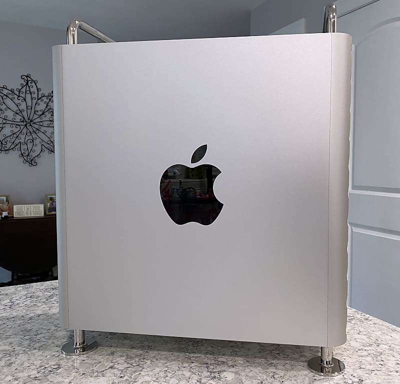 Apple Mac Pro, 2.7GHz, 24-Core, 192GB RAM, 1TB SSD | Reverb