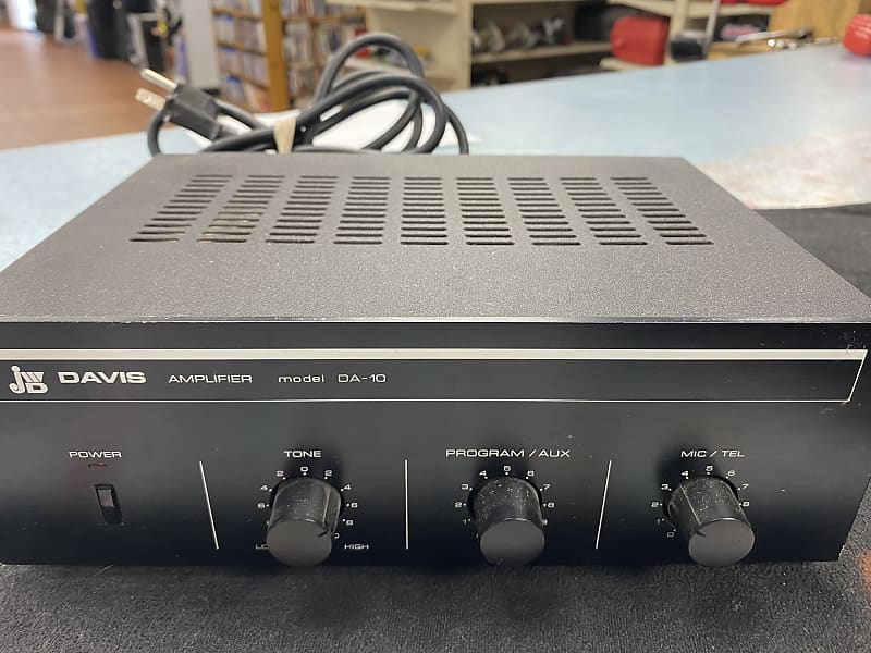 JW Davis DA-10 Mic Amp | Reverb