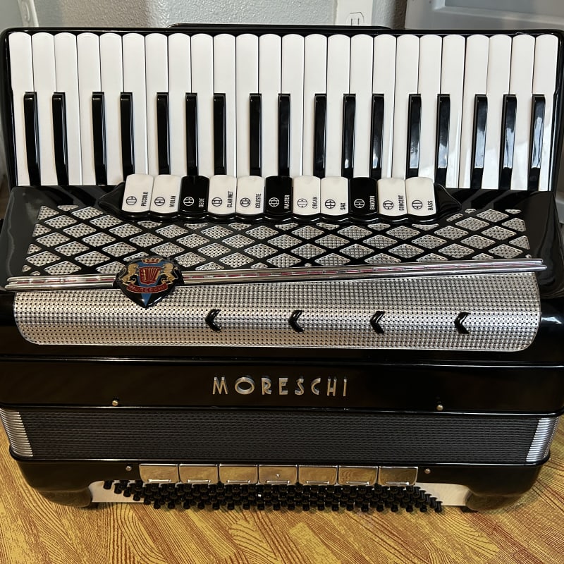 Accordions - New & Used Accordions For Sale | Reverb