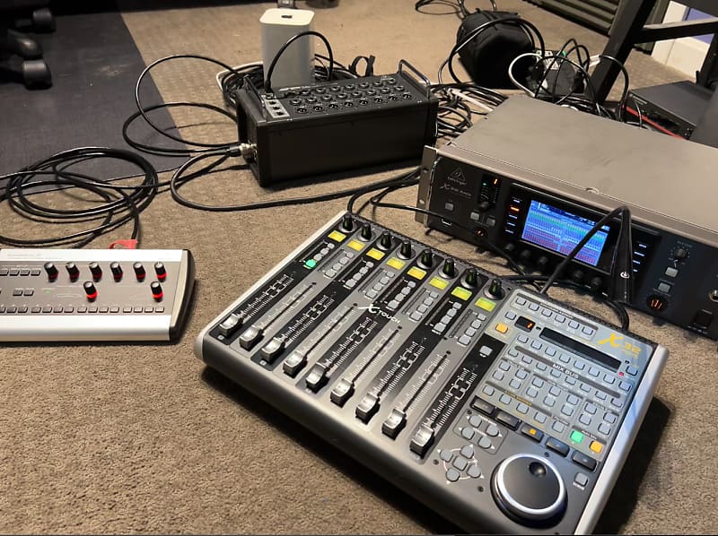 Behringer X32 Rack w/X-LIVE card, SD16, X-Touch Universal, | Reverb