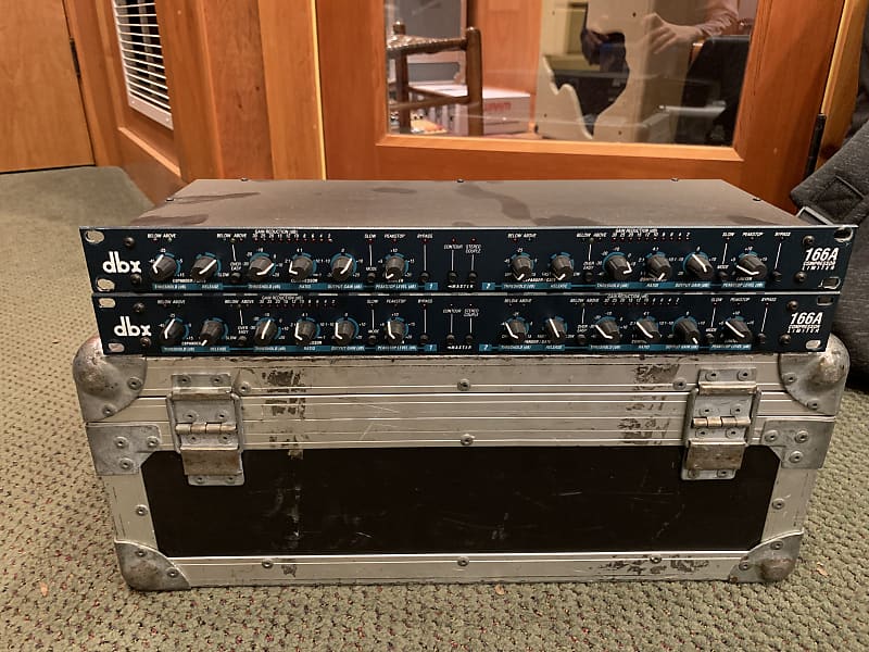 dbx 166A (Pair) | Reverb