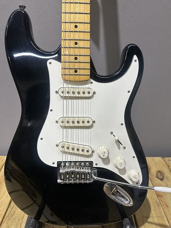 Samick Stratocaster 2003 Black | Reverb
