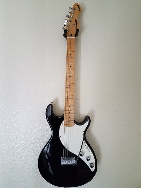 Line 6 Variax 300 2007 | Reverb