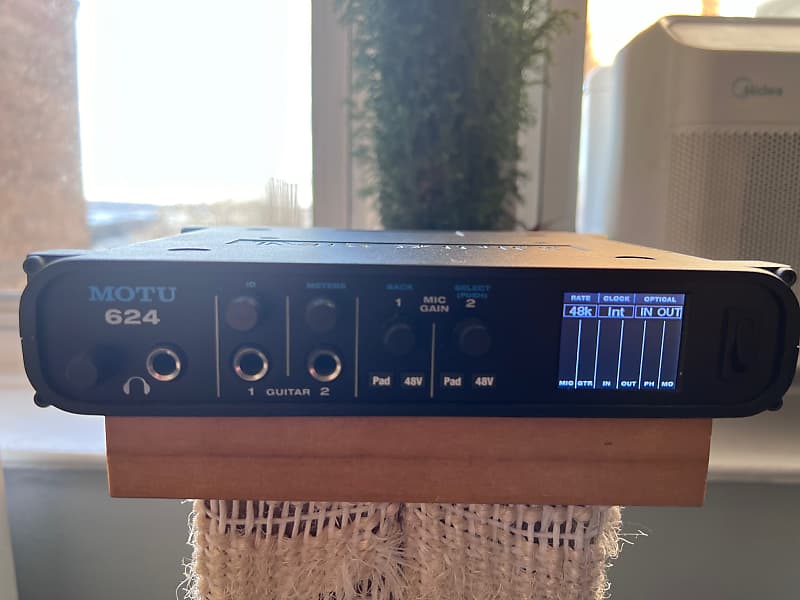 MOTU 624 16x16 Thunderbolt / USB 3.0 Audio Interface with AVB | Reverb