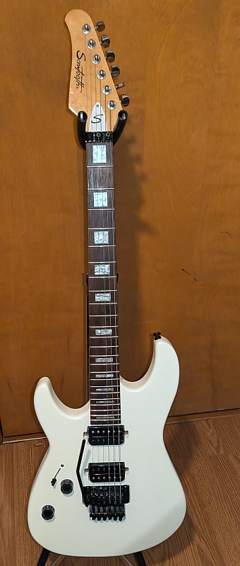 Left-Handed Sawtooth ST-M24 | Reverb