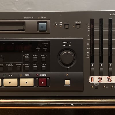 Sony PCM-800 Digital Audio Recorder | Reverb