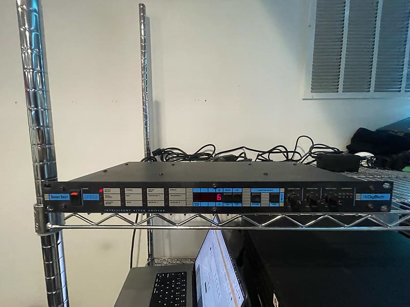 DigiTech IPS33 Smart Shifter Harmonizer Pitch Shifter - Black | Reverb