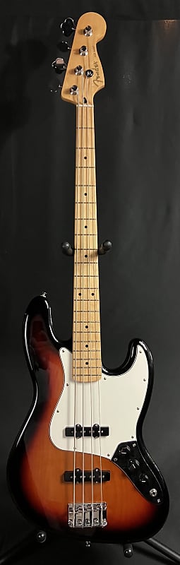 Fender Player Jazz Bass 4-String Bass Guitar 3-Tone | Reverb Canada