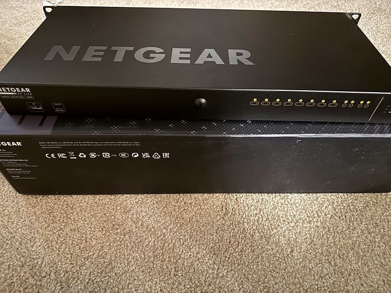 NETGEAR AVLine M4250-10G2XF 10-Port 1Gbps (8 PoE+) AVLine | Reverb