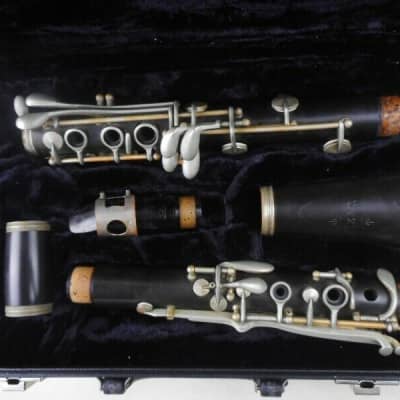 Getzen Deluxe Wooden Clarinet With Case Intermediate Level, | Reverb
