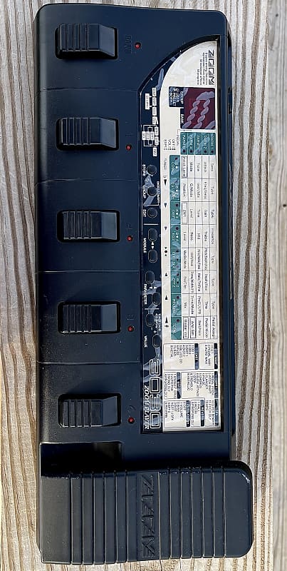 Zoom 3030 8 Analog Distortions Multi Effect Excellent | Reverb