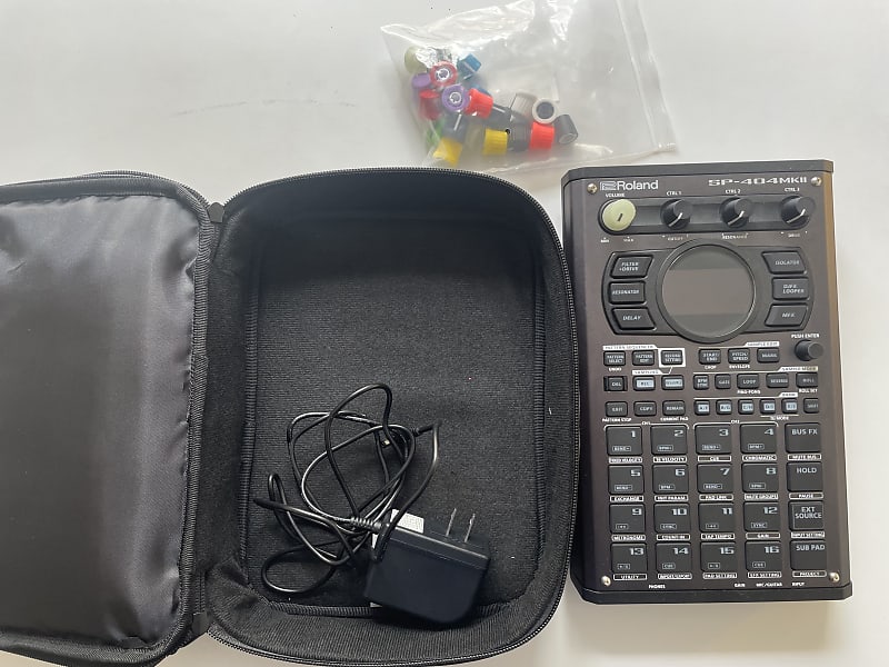 Sp-404 Mk2 + travel case + knobs | Reverb