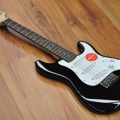 Squier Mini Strat Black | Reverb Deutschland