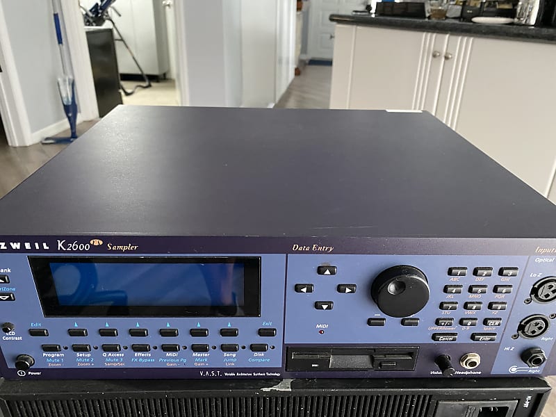 Kurzweil k2600R - Rack Mount VAST Synth 2000 Black | Reverb