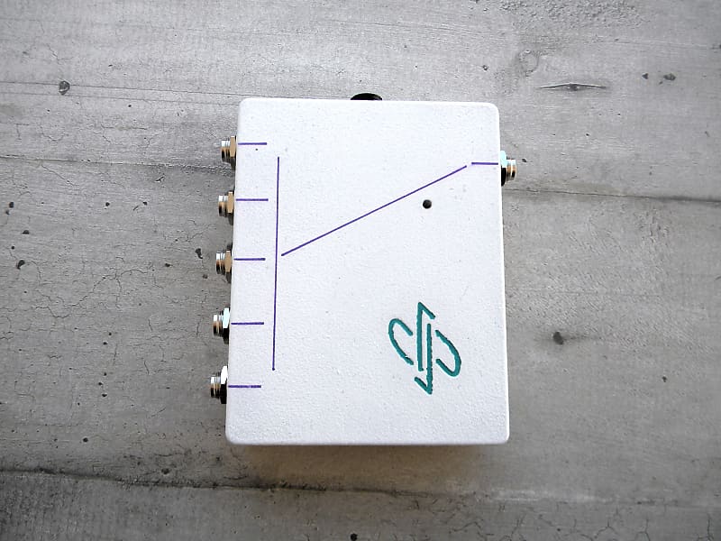 dpFX Pedals - 5-way Splitter, buffered, active | Reverb