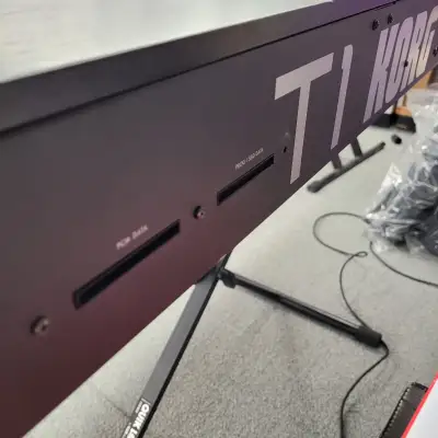 Korg T-1 88 Key Synthesizer Workstation 1980s Black | Reverb