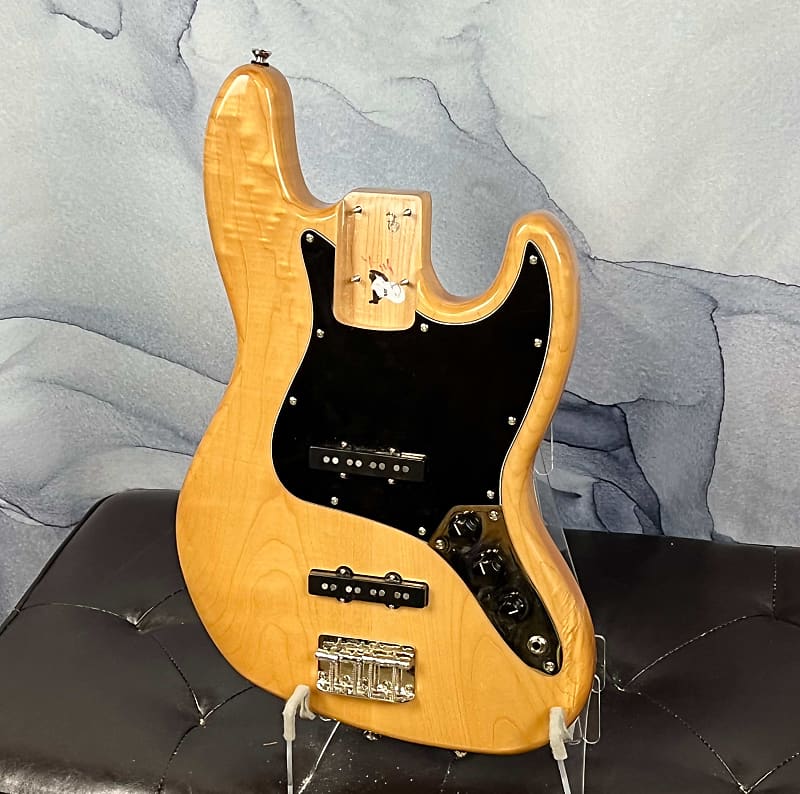 Squier Classic Vibe 70s Jazz Bass Loaded Body Natural | Reverb