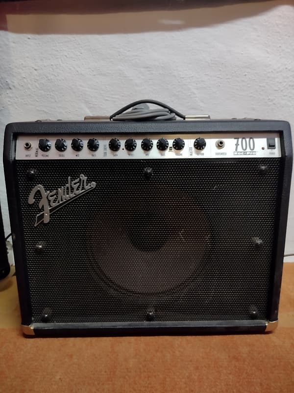 Fender Roc pro 700 1x12 1996-2000 Black | Reverb