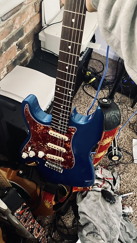 Huntington Stratocaster Electric Blue Left Handed | Reverb