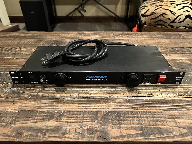 Furman M-8L Merit Series - Rackmount Power Conditioner | Reverb