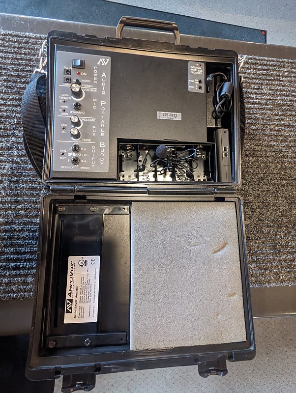 Amplivox SW222 Portable Sound System | Reverb