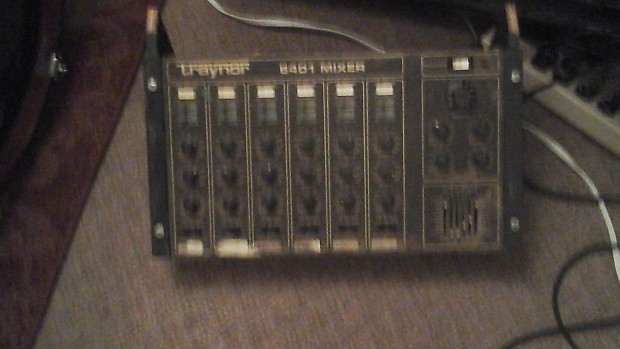 Traynor 6401 6-channel mixer 1997 Gray | Reverb