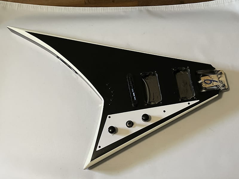 2017 Jackson JS32T RR Rhoads V Black/White Hardtail Semi | Reverb