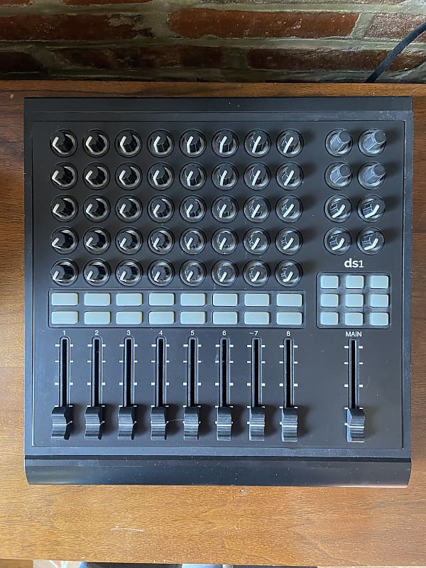 Livid DS-1 DJ USB MIDI Controller 2010s Black | Reverb