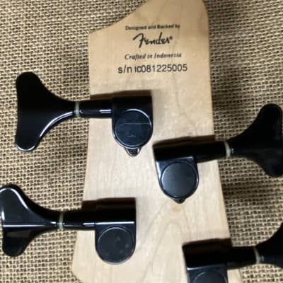 Fender Squier MB4 Bass Skull ☠️ and Crossbones | Reverb