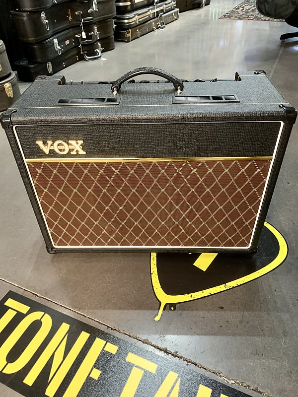 Used Vox AC15 guitar combo | Reverb