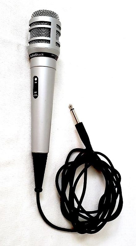 RadioShack 33-3030 Dynamic Microphone | Reverb