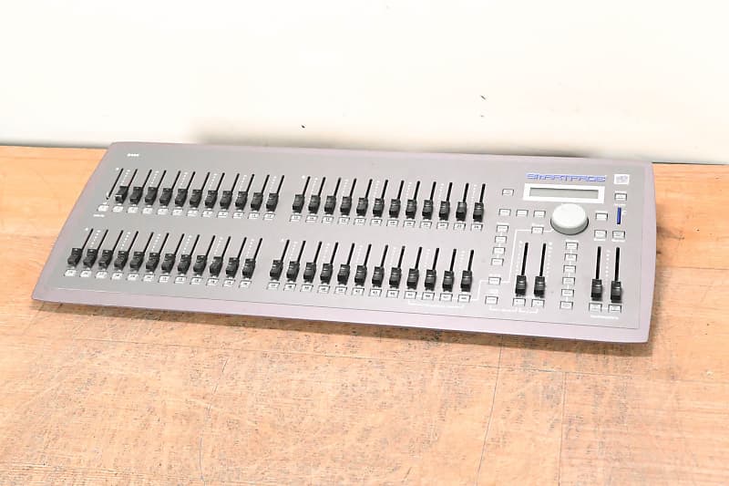 ETC SmartFade 2496 96-Channel Lighting Control Console | Reverb Canada