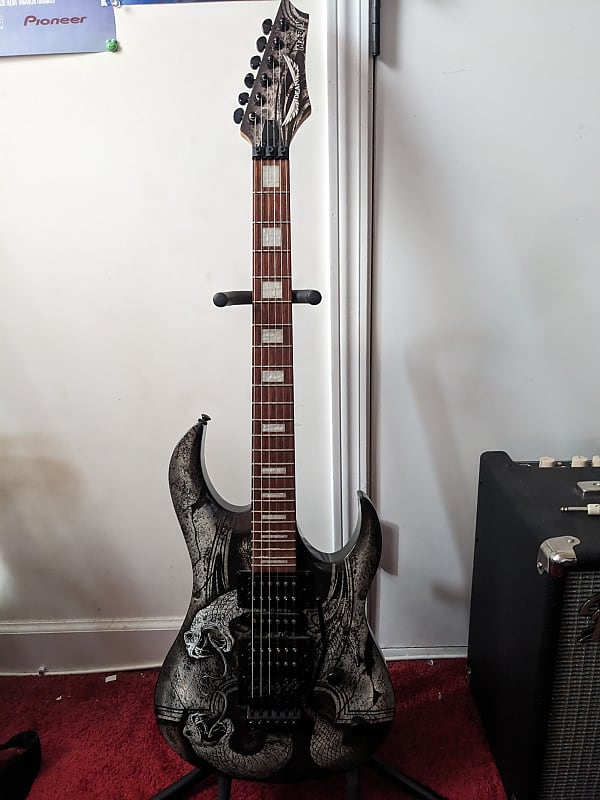 Dean M.A.B VI Gauntlet | Reverb