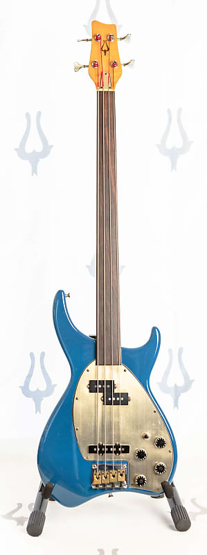 Daion Savage Blue Fretless Electric Bass w/ Original Daion | Reverb