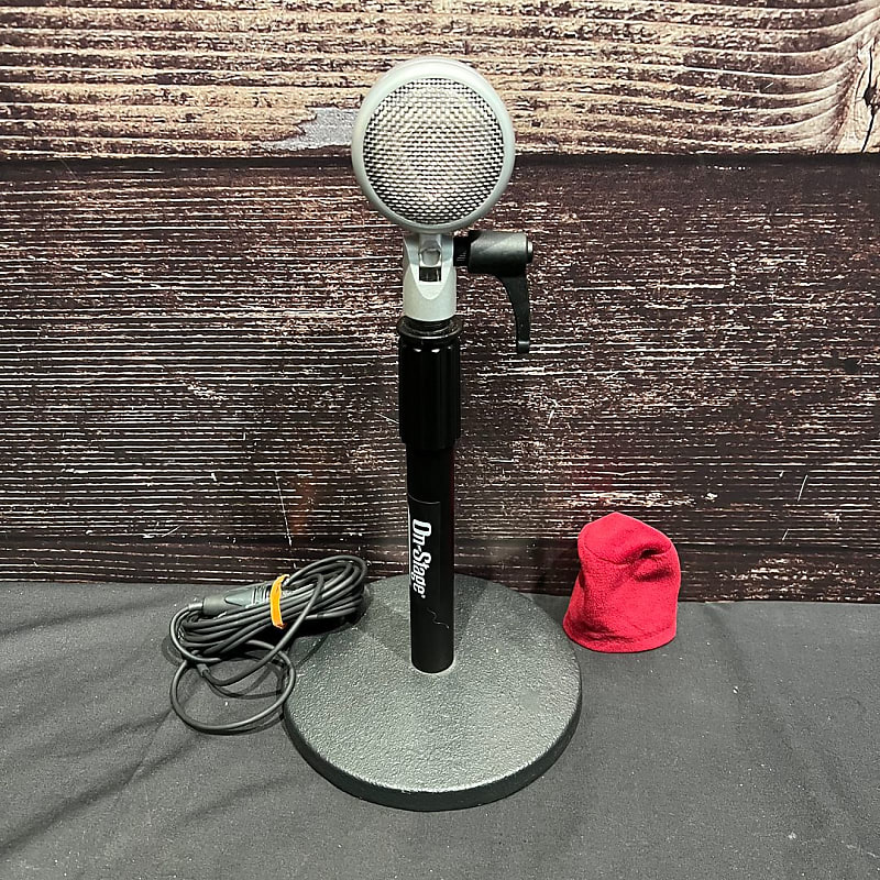 Ehrlund EHR-E Studio Condenser Microphone (Hollywood, CA) | Reverb