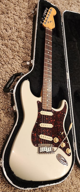 Fender American Standard 1997 - Inca Silver | Reverb