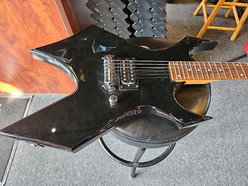 BC Rich Bronze Warlock Black | Reverb
