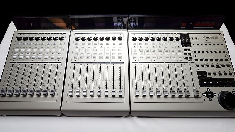 Mackie MCU Pro + 2 MCU XT Pro 2008-2022 Gray | Reverb