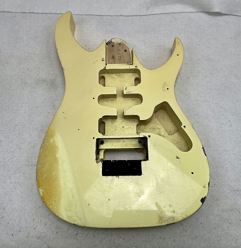 Rare Vintage FENDER Heartfield Talon 1991-1993 Original | Reverb