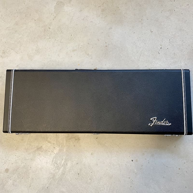 Fender Tolex/Wood Stratocaster or Telecaster Case MINT 22100 | Reverb