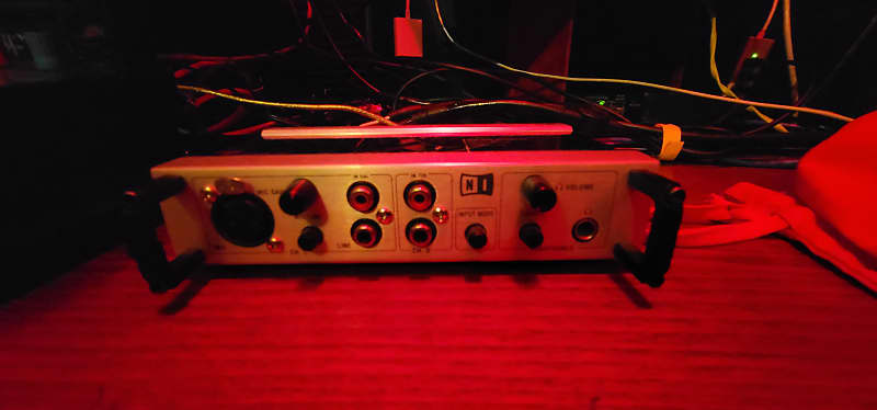 Native Instruments Traktor Audio 8 2018 - Brushed Steel | Reverb