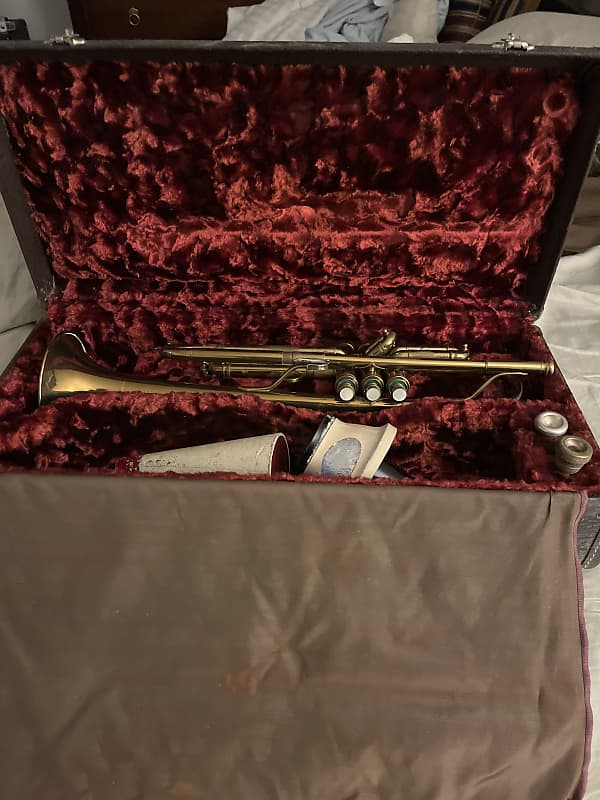 The Frank Holton & Co Model 48 1947 - Brass | Reverb