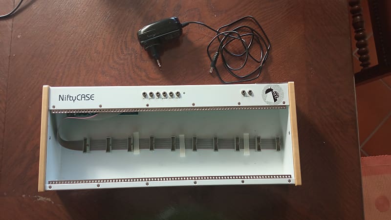 Cre8Audio Nifty case 2020 White | Reverb