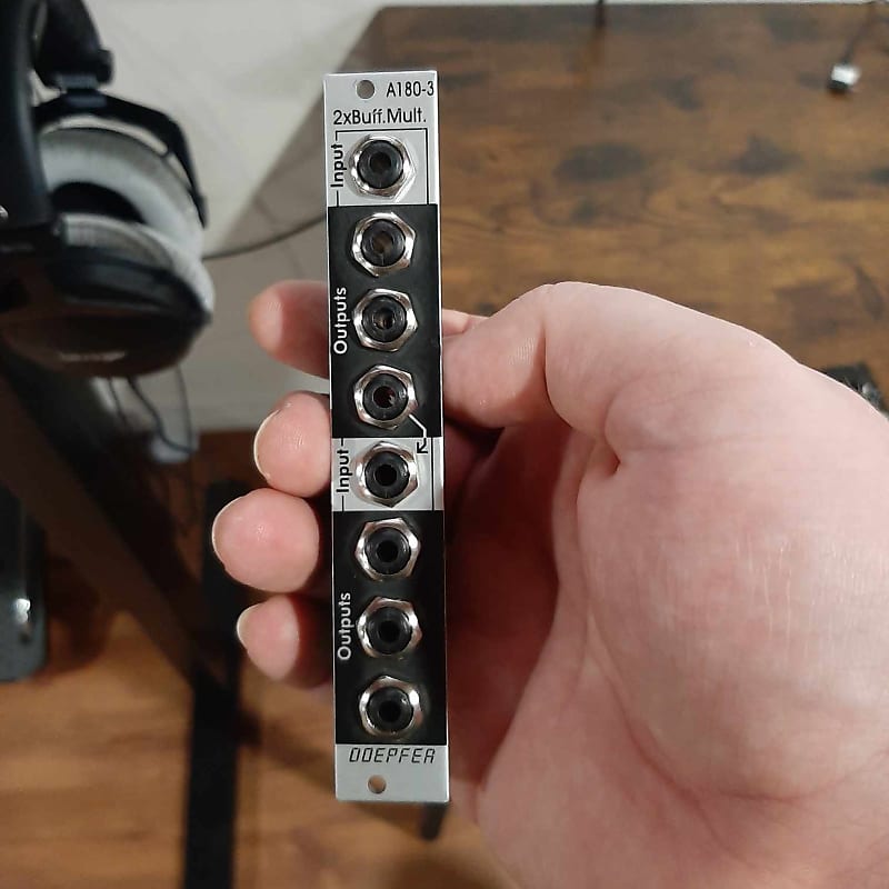 Doepfer A-180-3 Buffered Mult | Reverb