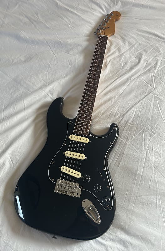 Squier Stratocaster 1998 YN Serial Number | Reverb
