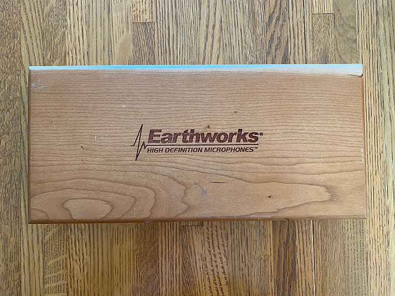Earthworks ECB1 Cherry Wood Mic Box for 2 microphones ~2015 | Reverb
