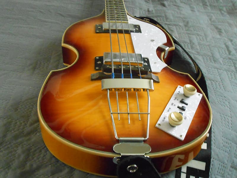 Rogue VB100 2020 Beatle Bass, Upgraded, Flat Wound, Sunburst | Reverb