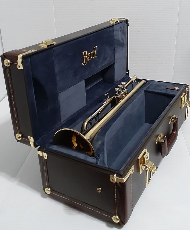 Bach Vintage Stradivarius 37 trumpet, Mouthpiece & Hard case | Reverb